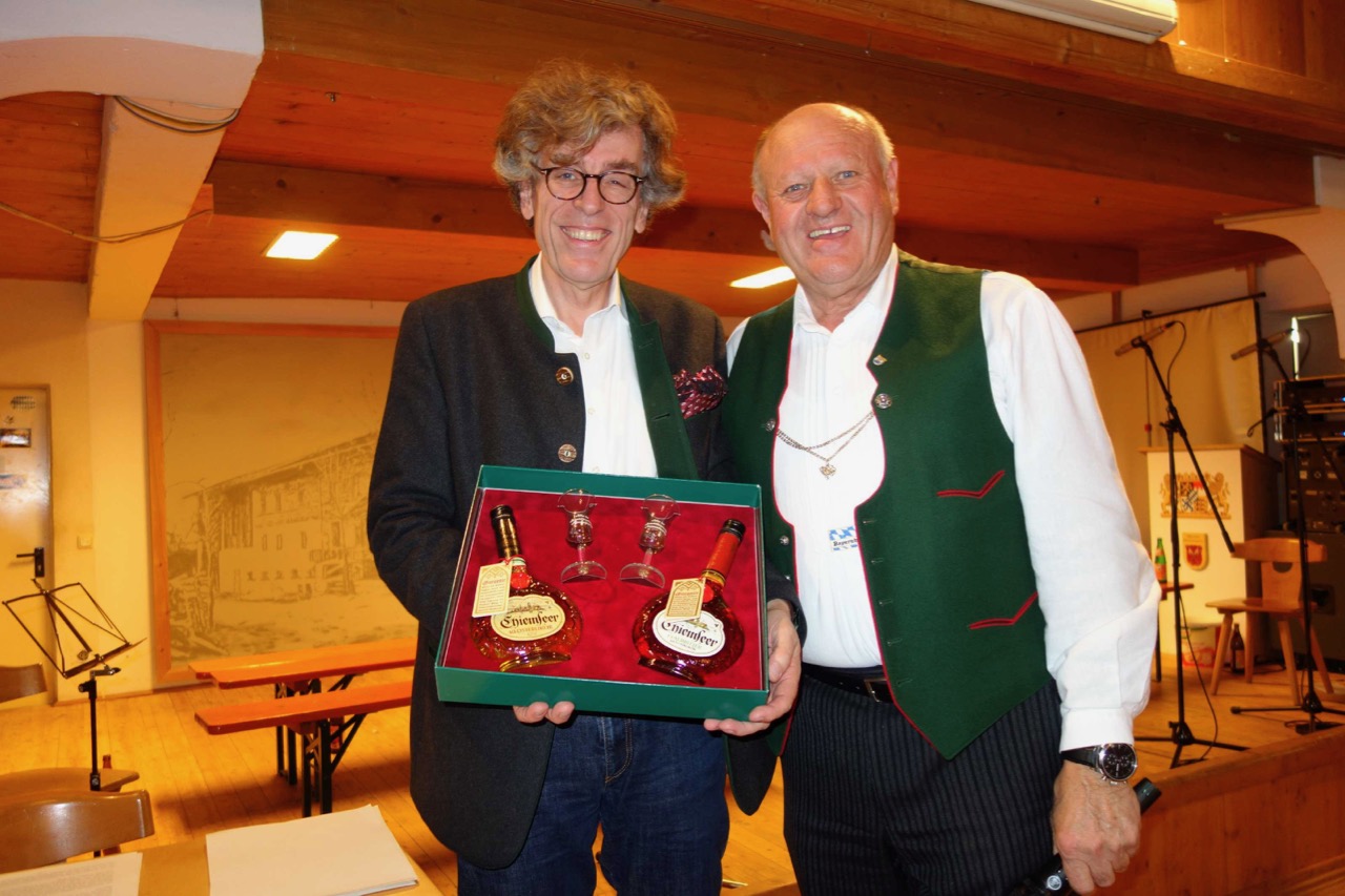 Gerald Huber in Altenbeuern zu Gast: Bayernbund ging der Bairischen ...